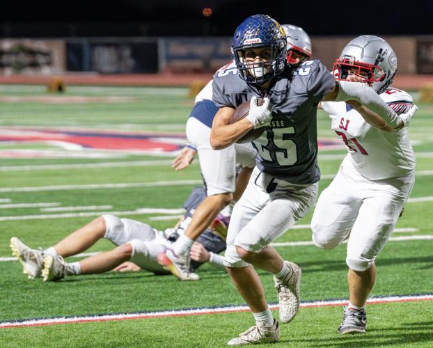 FOOTBALL | Friday Night Photos | Photo Galleries | hubcitypreps.com