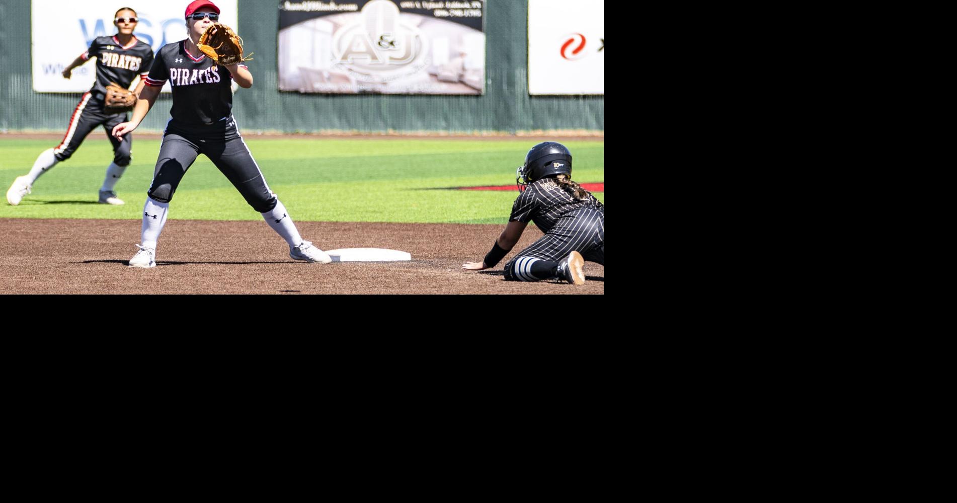 SOFTBALL | Lady Pirate bats come alive to top LHS; Lady Plainsmen ...