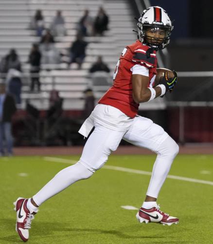 FOOTBALL | Pirates come out clicking from the start, bury Longhorns ...