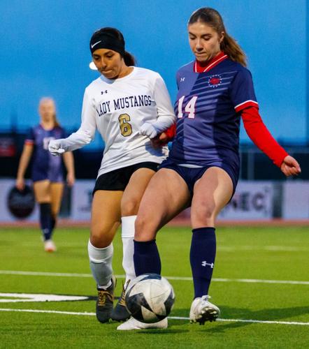 GIRLS SOCCER | Andrews-Liberty photo gallery | Liberty | hubcitypreps.com