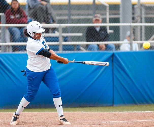 SOFTBALL | Lamesa at Estacado photo gallery | Estacado | hubcitypreps.com