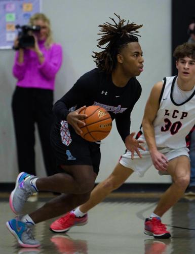 BOYS BASKETBALL | At the buzzer: Miller's dagger helps Pirates finish ...