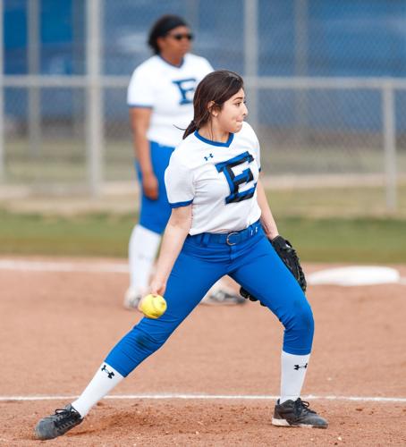 SOFTBALL | Lamesa at Estacado photo gallery | Estacado | hubcitypreps.com