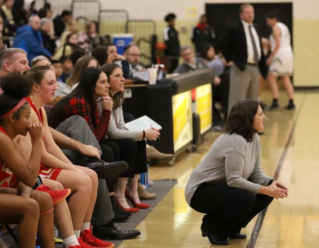 BASKETBALL | One last District 3-5A test of the decade for the four Hub ...