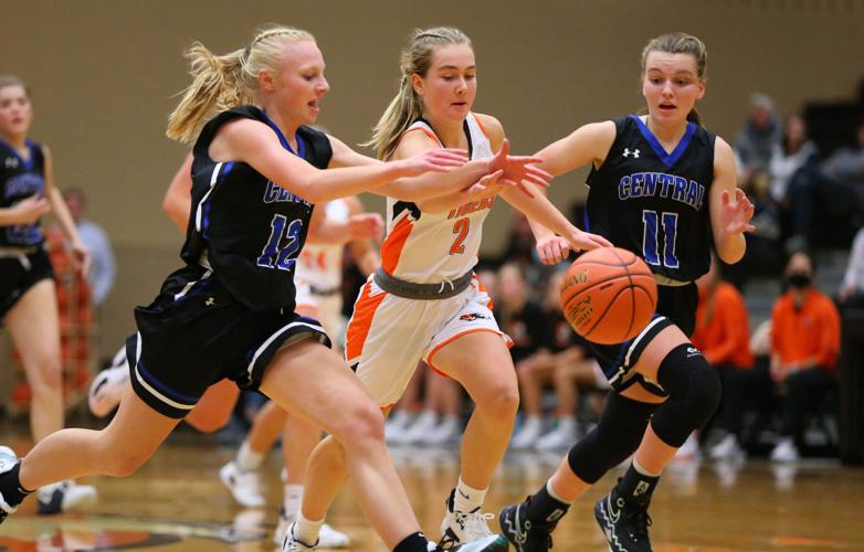 Tigers trap Panthers into submission in season opener | Sports ...