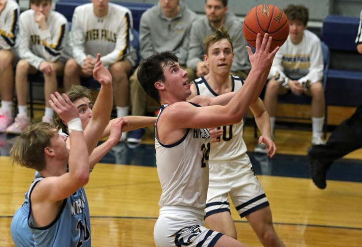 River Falls boys win big over Eau Claire North (8 photos) | Newsletter | hudsonstarobserver.com