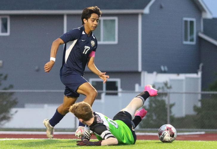 Soccer: Hudson’s Ross repeat POY as Raiders dominate All-BRC teams ...
