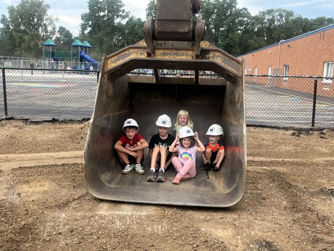 Hudson Schools hosts North Hudson Elementary groundbreaking | Local News | hudsonstarobserver.com