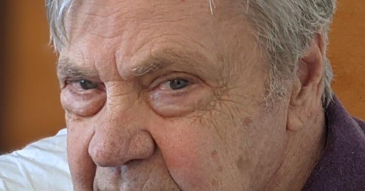 Loren R. Albert | Obituaries | hudsonstarobserver.com