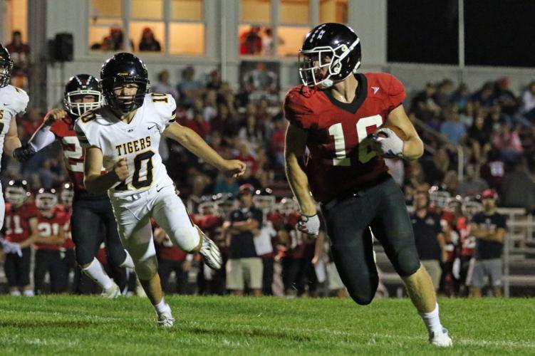 Football: Somerset overpowered by Northwestern | Newsletter ...