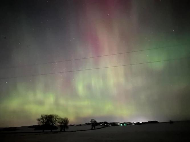 Northern Lights: A brief show in western Wisconsin | Local News ...