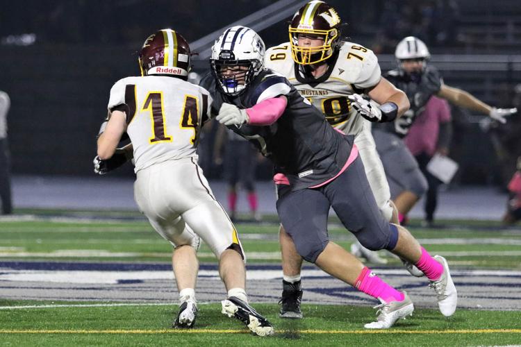 Hudson football vs. Menomonie (10 photos) | | hudsonstarobserver.com