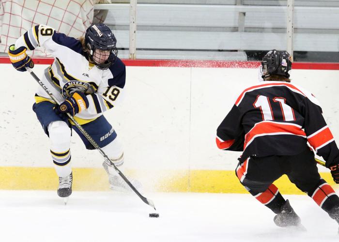 Check out seven more of our favorite sports photos from last week ...