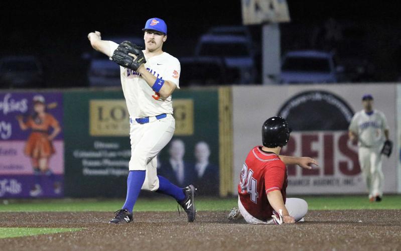 Hudson River Rats hand River Falls Fighting Fish first league loss (12 ...