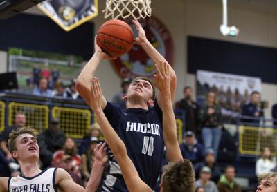 Hudson boys grind out win over River Falls (15 photos) | Newsletter | hudsonstarobserver.com