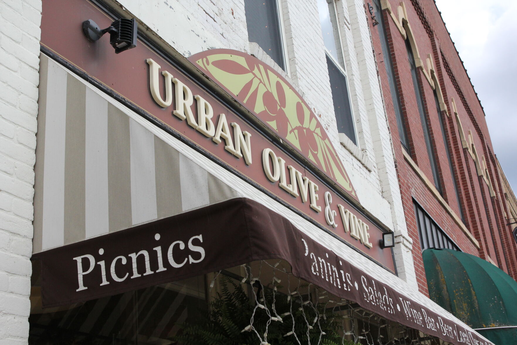 Urban Olive & Vine receives help from the community | Local News ...