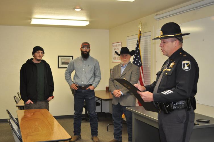 Trio honored for rescuing girl involved in fatal crash; Hendren, Paul ...