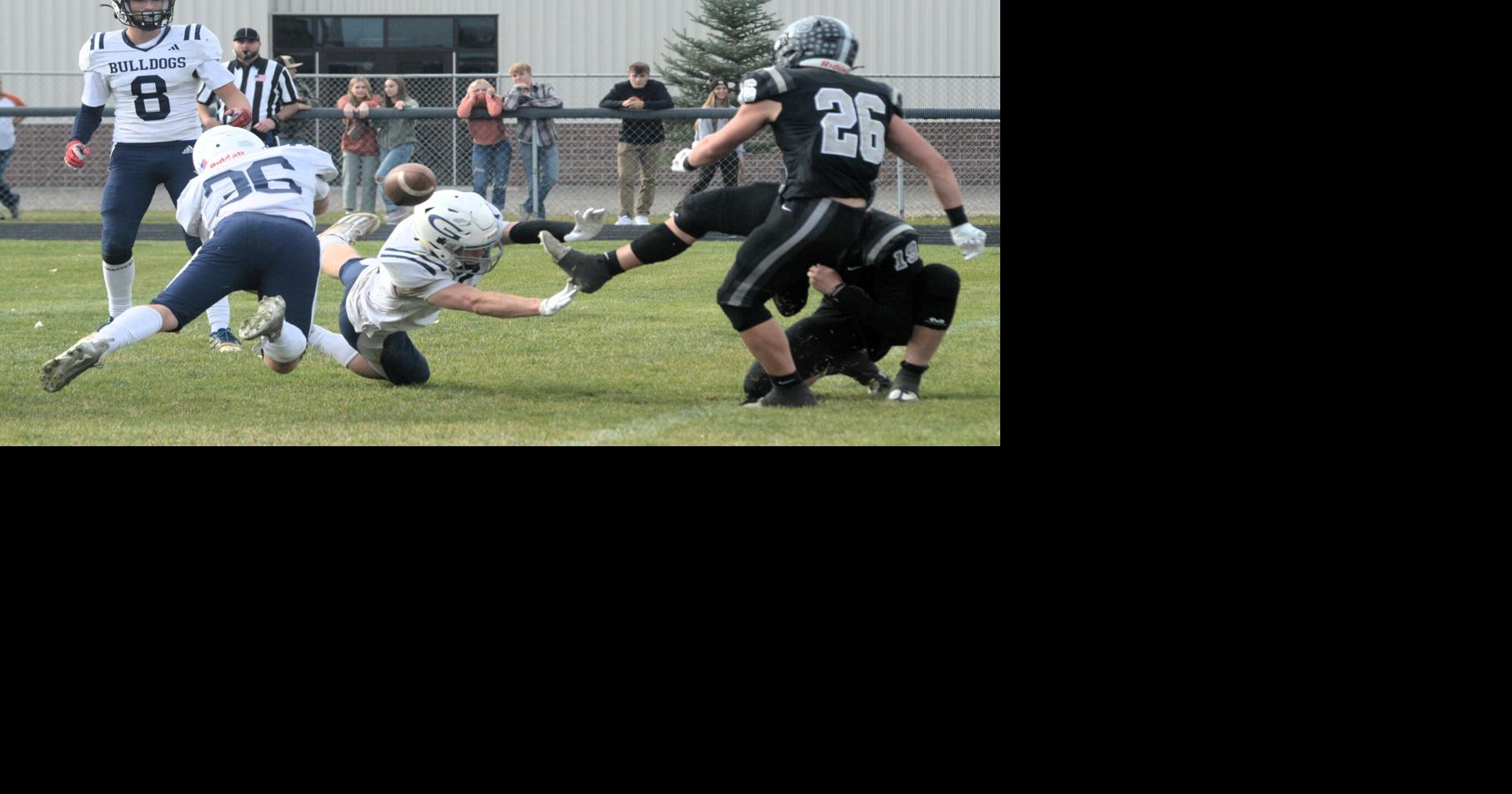 Football: Declo turns Bulldogs aside | Sports | idahocountyfreepress.com