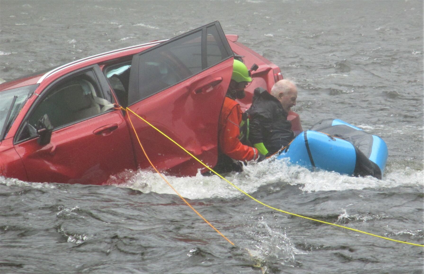Man rescued from partially submerged car | News | idahocountyfreepress.com