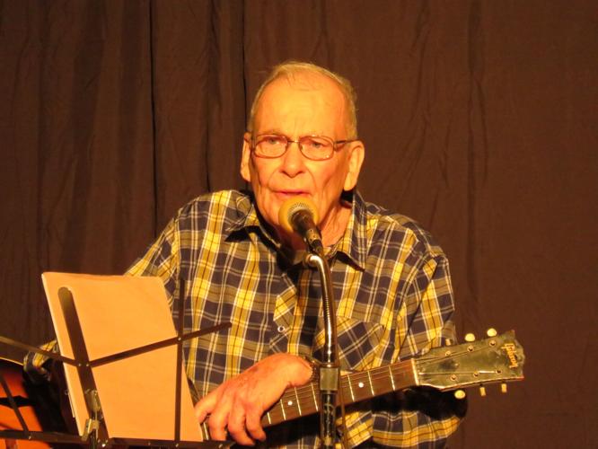 Antics Were Cracking At The Feed | News | idahocountyfreepress.com