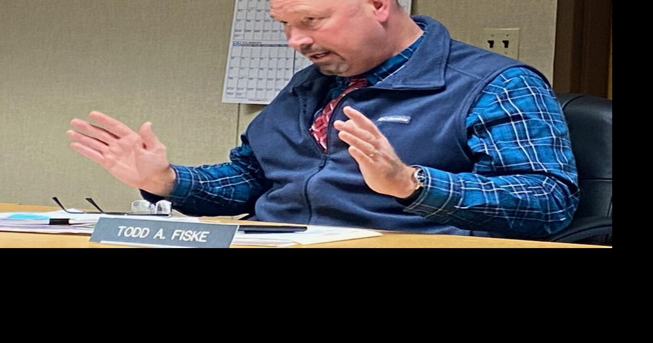 MVSD trustees hammer out code of ethics; Fiske expresses concern for ...