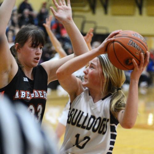 Grangeville lights up Melba for third place | Sports ...