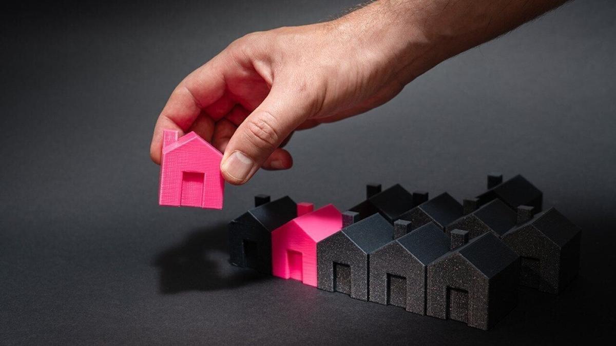 Evaluating the impact of federal bond intervention on national housing ...