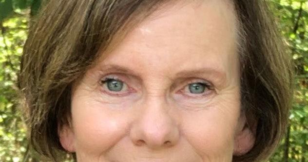 Ann Farabee: In the market for an 'autographed' Jordan card?