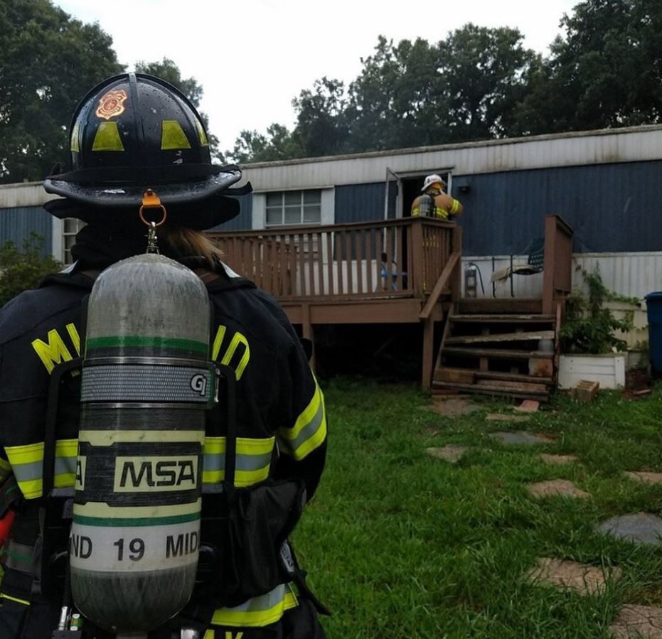 Local fire departments respond to Monday house fire | Latest Headlines ...