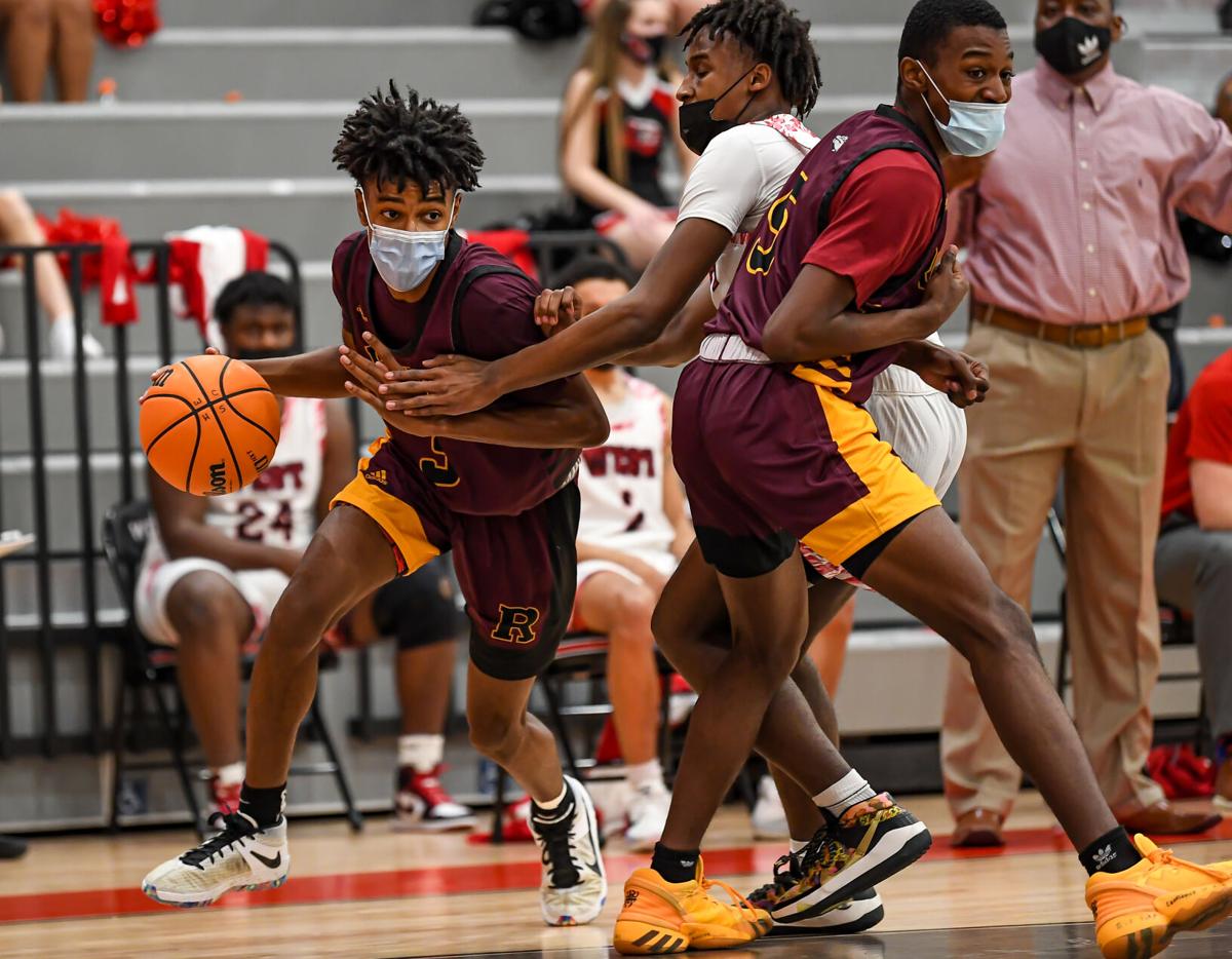 BOYS BASKETBALL: Jay M. Robinson edges Wolverines for second ...