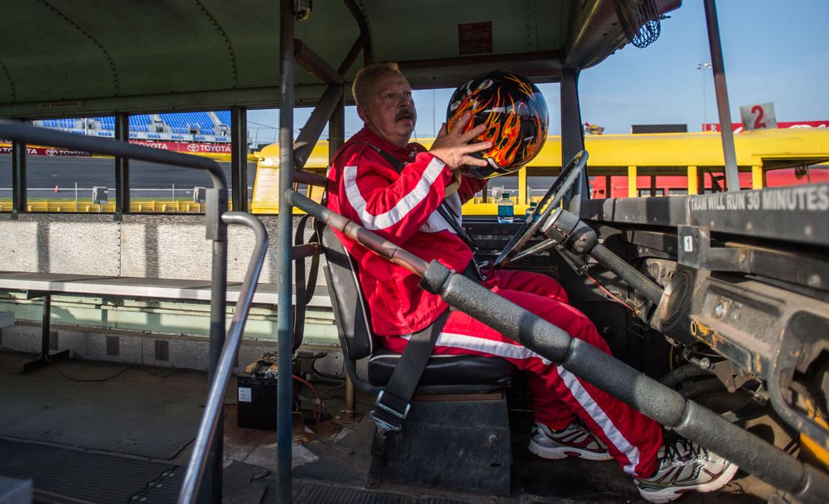 Independent Tribune's Plemmons fifth in Summer Shootout bus race