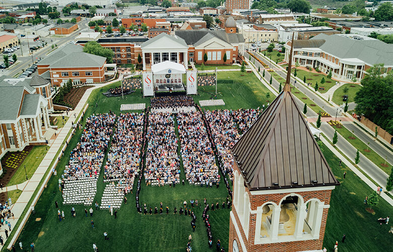 Local students graduate from Lee University