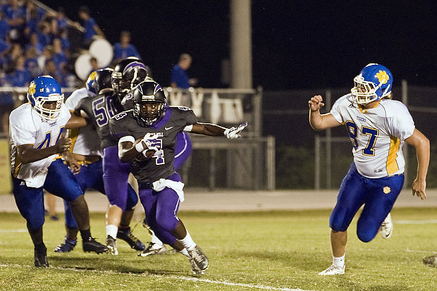 Tigers hold on for win at Cox Mill
