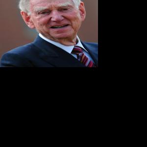 Murdock makes $1.07 billion bid for rest of Dole Food