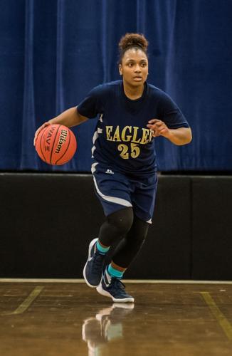 Eagles girls basketball star has just the Wright touch