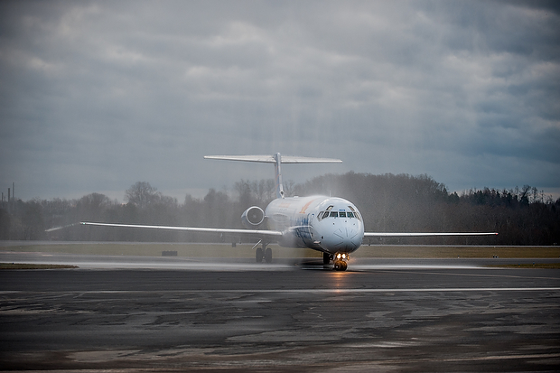 Allegiant lands first plane full of passengers in Concord