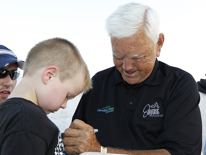 NASCAR legend Junior Johnson to appear at Harrisburg Hardee's on Monday ...