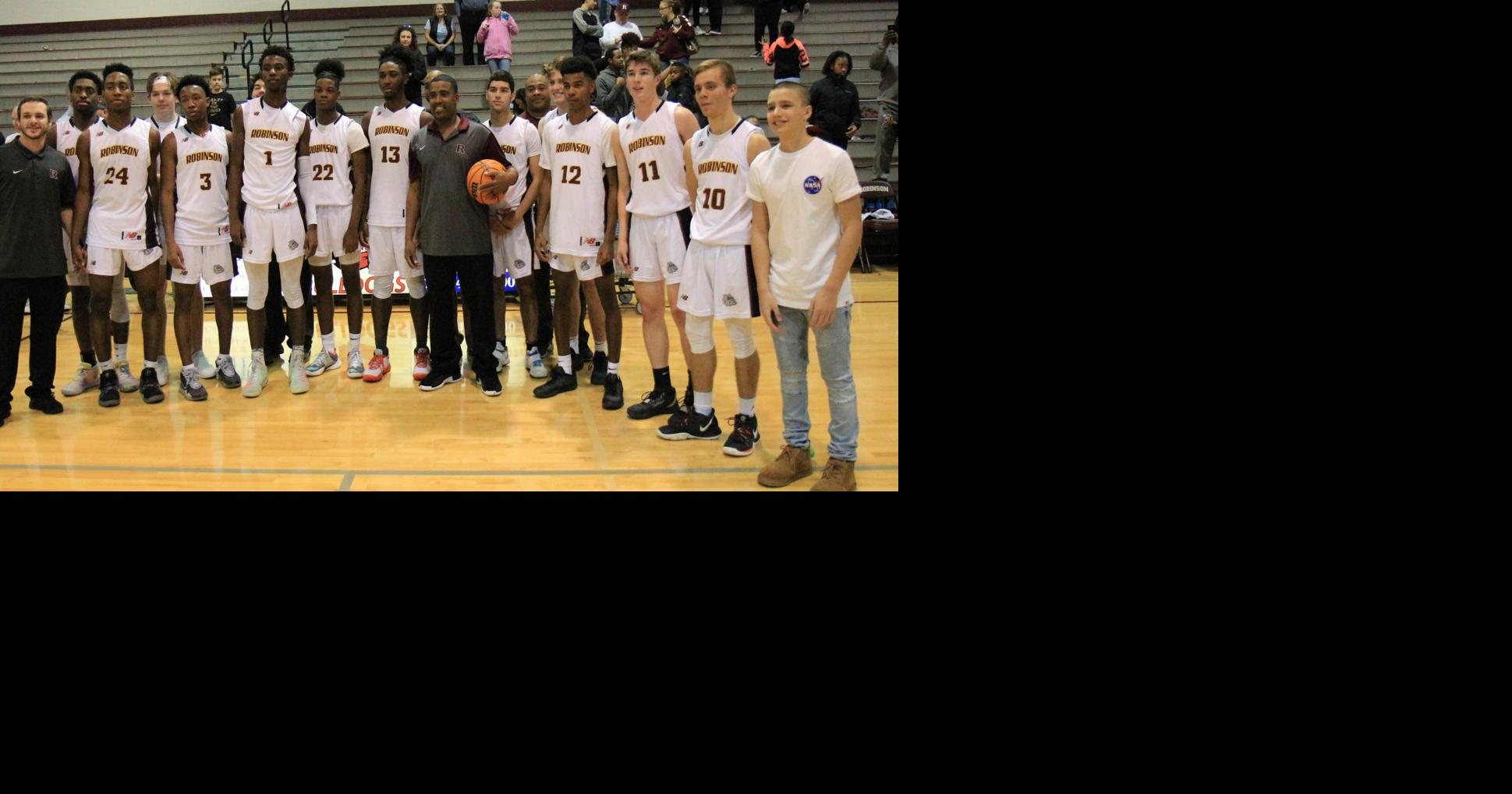 BOYS BASKETBALL: Bulldogs beat Carson to give Batts Sr. 100th career win