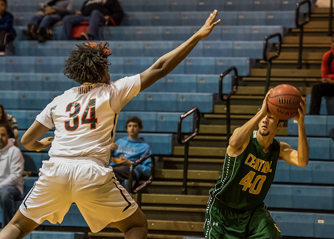 Trojans top Vikings in OT to take Cruse Christmas Classic | Sports ...
