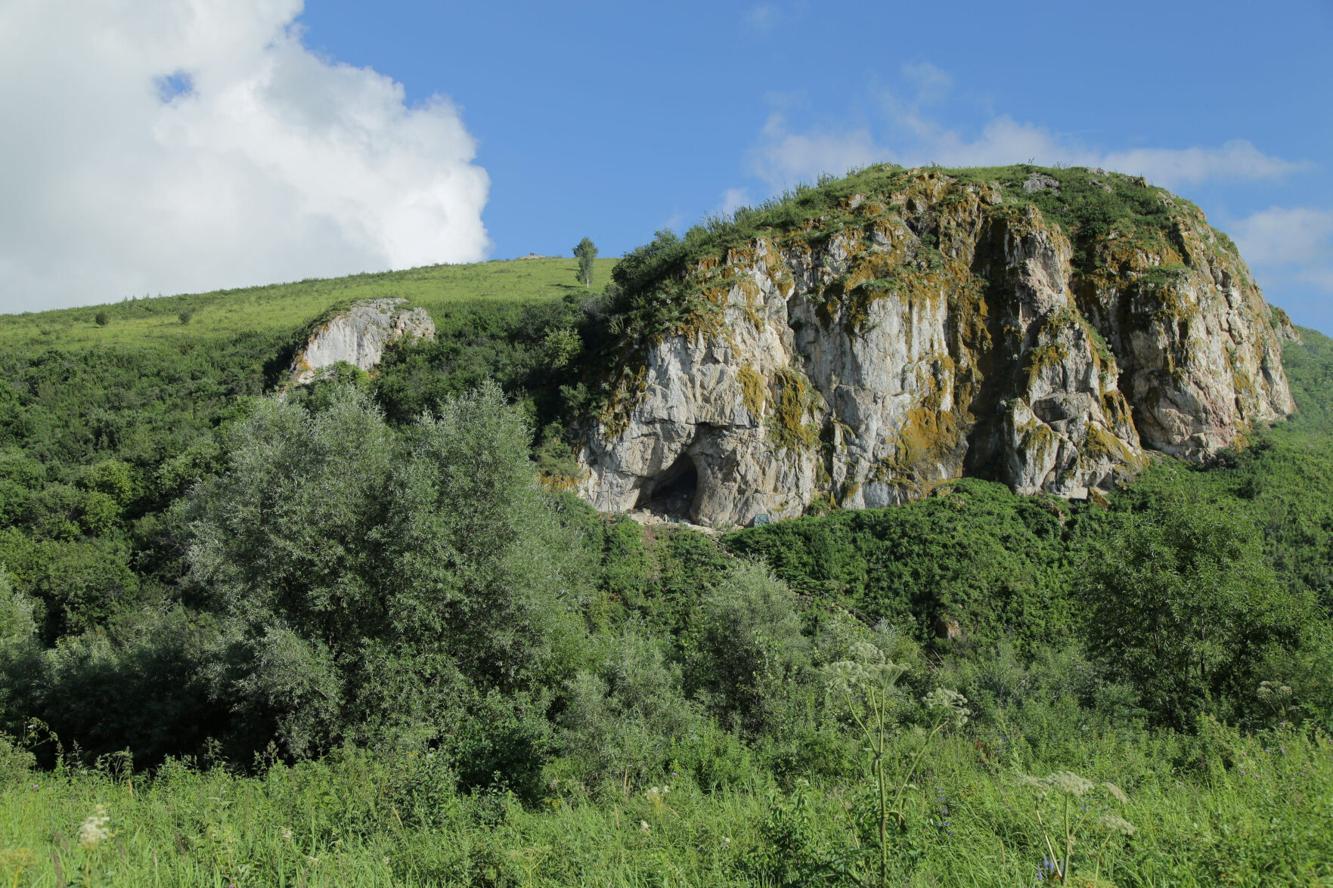 Tooth from Siberian cave reveals Neanderthal dental surgery