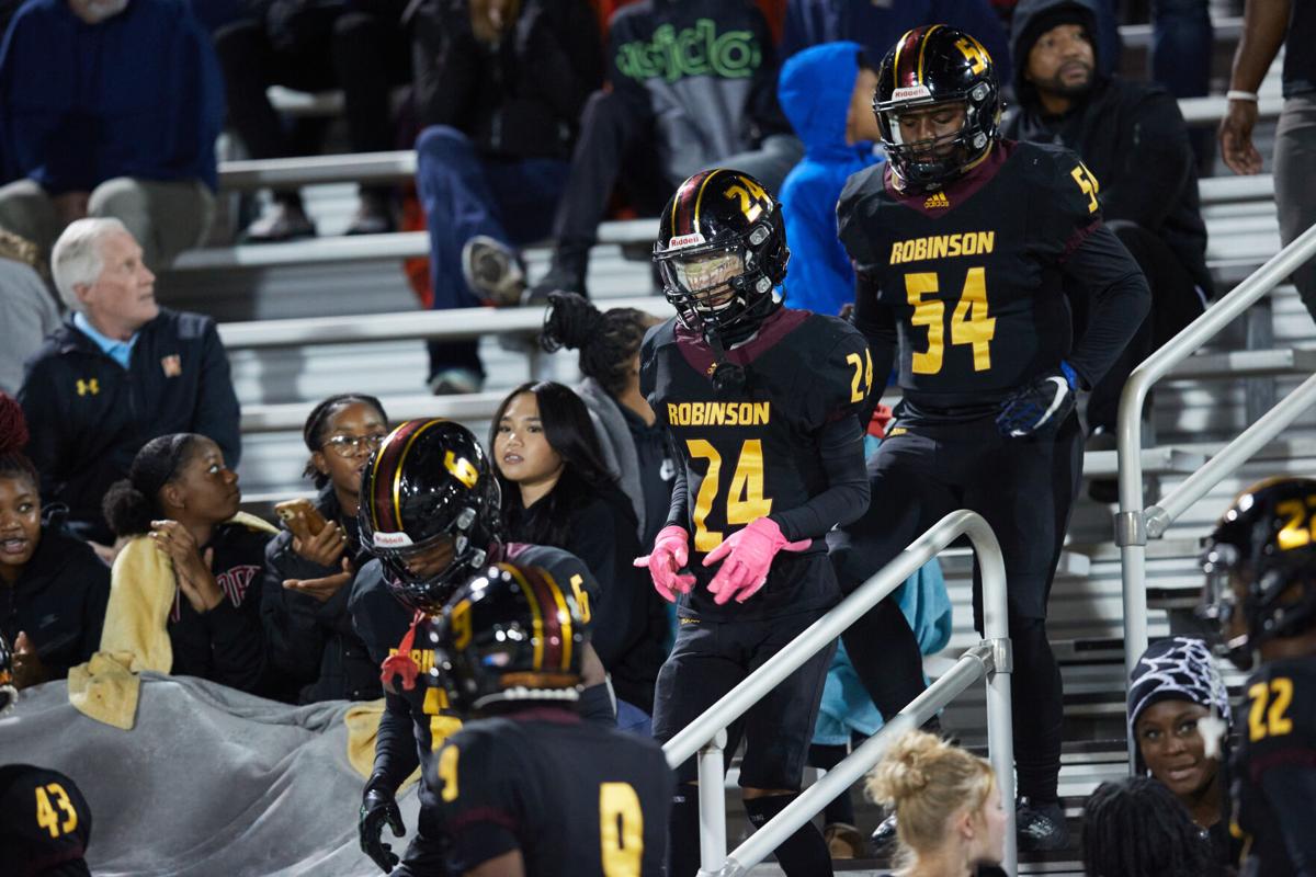 THE INDEPENDENT TRIBUNE FOOTBALL SCOREBOARD: Friday, Nov. 10, games