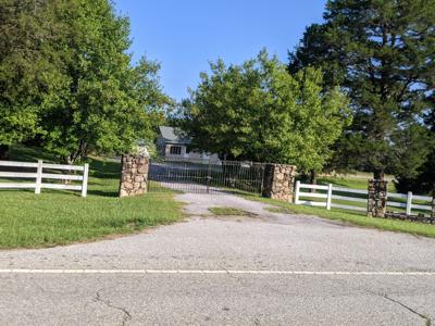 Matthew Hensley: Clinton residents clear the air | Columns ...