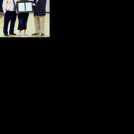 Hubbard receives Teacher of the Year 2023 | Lakelands Connector ...