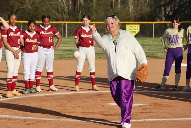 Ware Shoals names softball field in honor of Mickey Davis | Sports ...