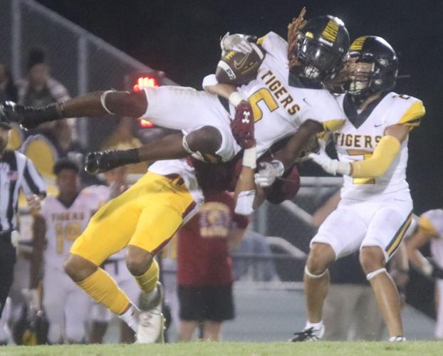 Abbeville defense comes up big against improved Crescent team | High ...
