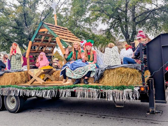 softball christmas float ideas