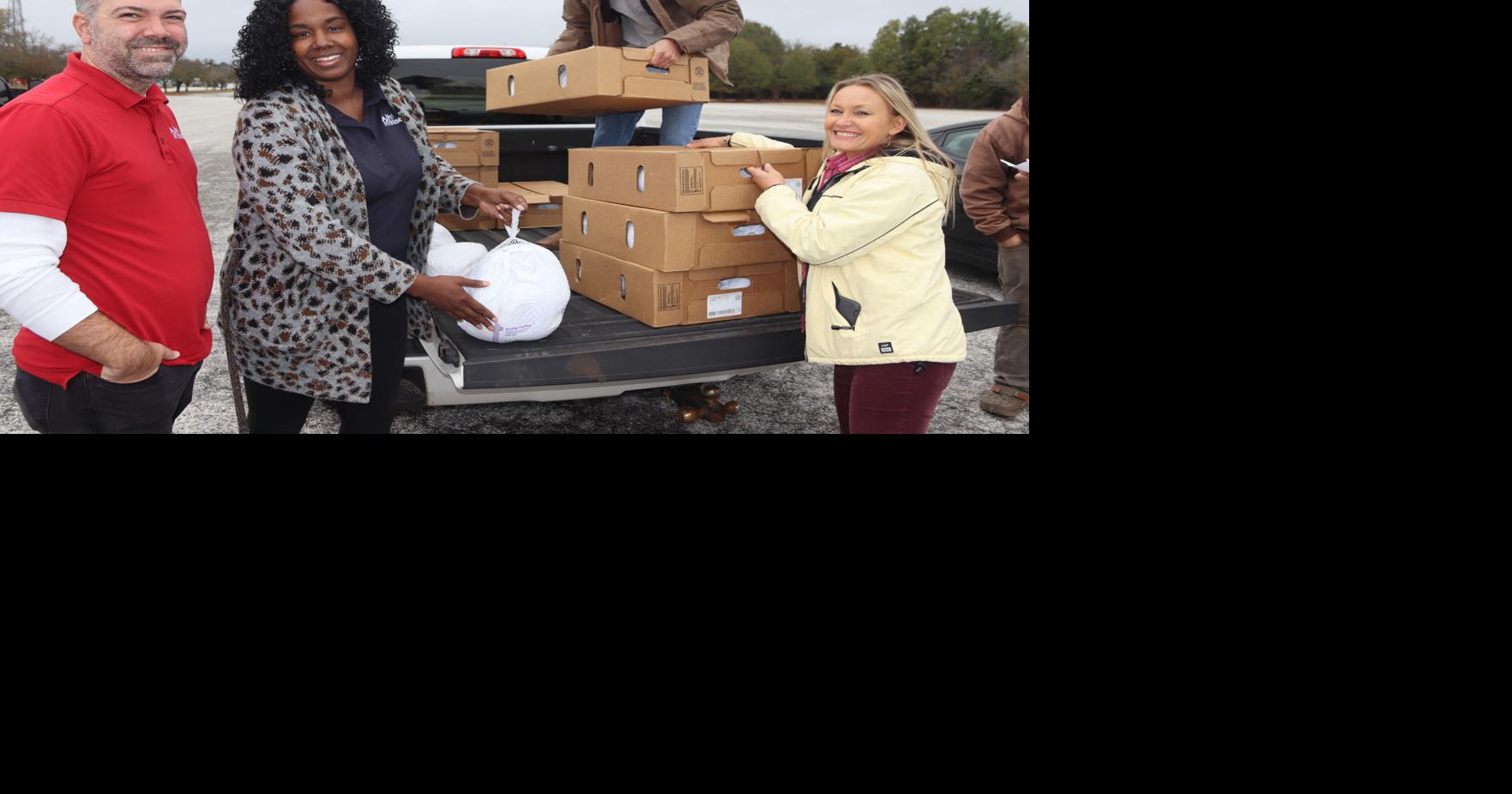 Going cold turkey: Donated birds to help address holiday hunger in ...