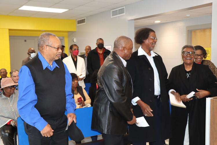 Still teaching: The late coach Ronald Davis gives final lessons to his ...