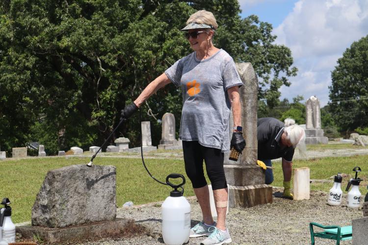 Cleaning veterans' headstones: Mount Ariel Chapter NSDAR | News ...