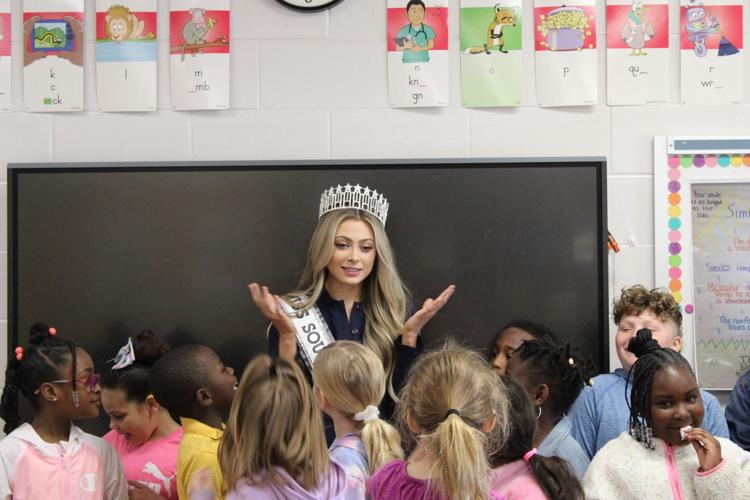 Miss SC Kirby Self visits Mathews to talk sustainability | News ...